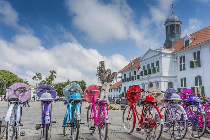 Jakarta Private Tour with local Guide & Lunch - Value and Pricing