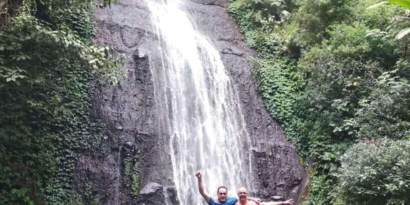 Jakarta : Taman Safari, Panda Palace, and Waterfall - The Sum Up