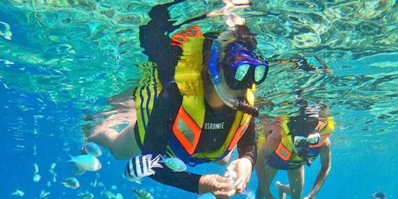 Jakarta: Thousand Island Tour with Canoeing and Snorkeling - Lunch and Local Cuisine