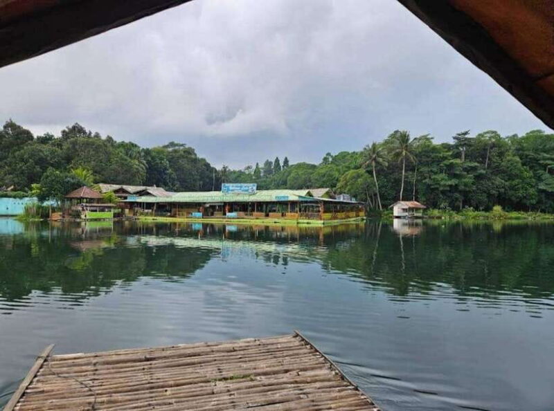 Jakarta to Bogor: Luhur Waterfall and Lake Lido Day Trip - Who Should Consider This Tour?