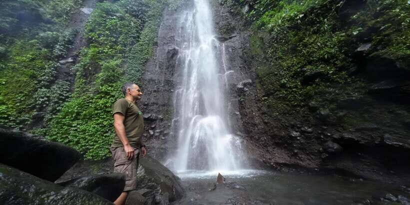 Jakarta: Waterfalls, Volcano, White Crater, Tea, Hot Spring - FAQs