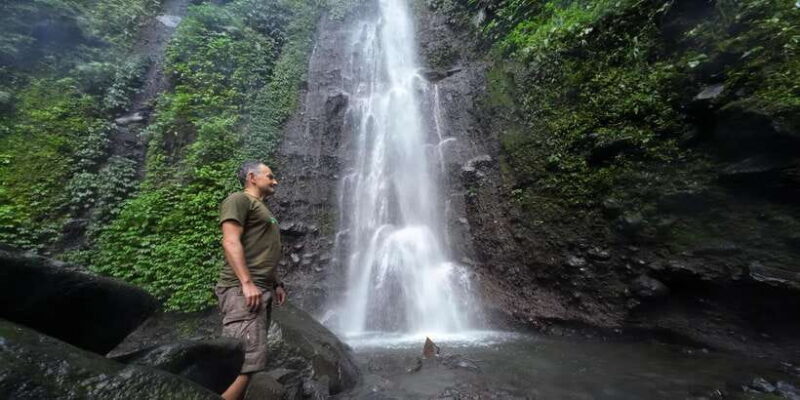 Jakarta: Waterfalls, Volcano, White Crater, Tea, Hot Spring - What’s Included and What’s Not?