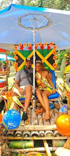 Jamaica Bamboo Rafting Experience with Limestone Massage - The initial pick-up and introduction