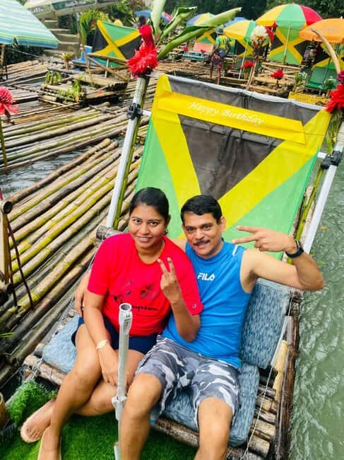 Jamaica Bamboo Rafting Experience with Limestone Massage - Food, drinks, and souvenirs