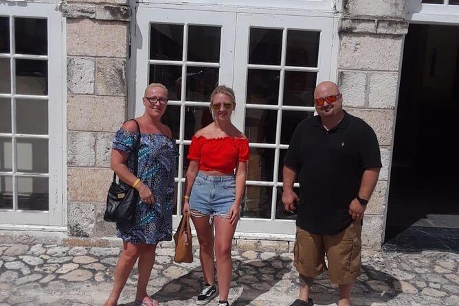 Jamaica Super Saver: Montego Bay & Rose Hall plus Mystic Lagoon Night Cruise - FAQ