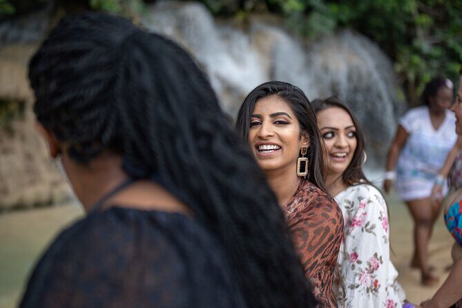 Jamaican Coastline Adventure: Horses, Dunns River Falls and Zip - FAQ