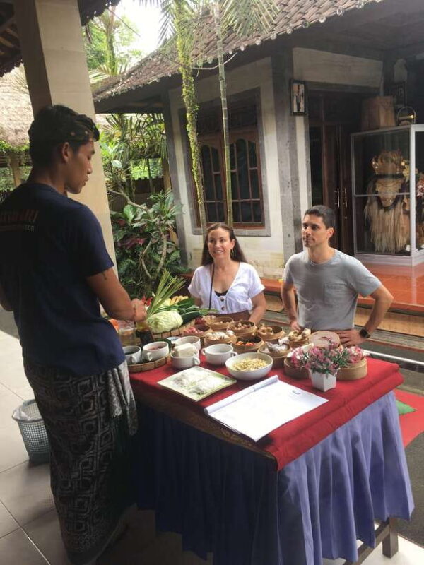 Jambangan bali cooking class with morning market tour - Who Will Benefit Most