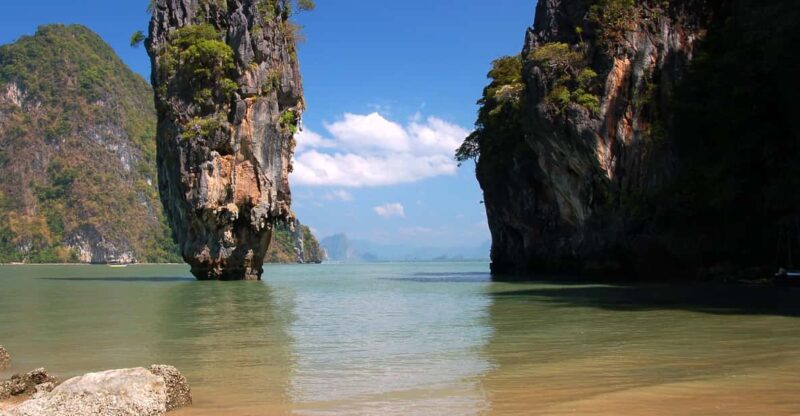 James Bond & Hong Islands Full Day Trip By Speedboat - Key Points