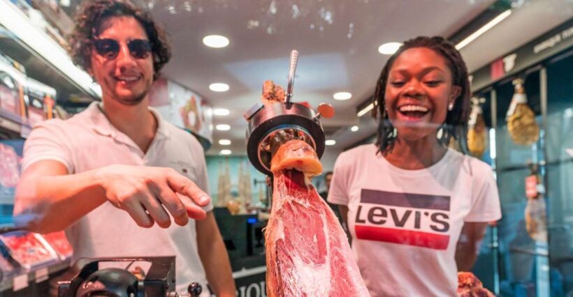 Jamón Iberico Tasting Experience with Cava Sagrada Familia - An Authentic Tasting Experience in the Heart of Barcelona