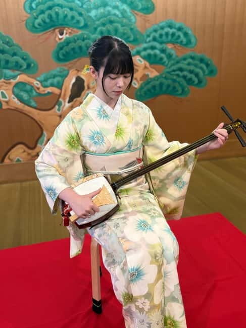 Japan: Shamisen Lesson with Kimono and Matcha Tea - Key Points