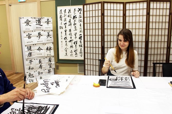 Japanese Calligraphy Experience - Exploring the Art of Calligraphy