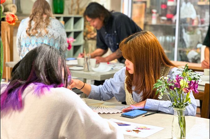 Japanese Fan Painting Workshop ~ in a Tokyo Flower Shop - Personalizing the Japanese Fans