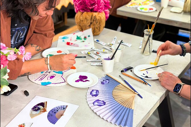 Japanese Fan Painting Workshop ~ in a Tokyo Flower Shop - Appreciating the Collaborative Experience