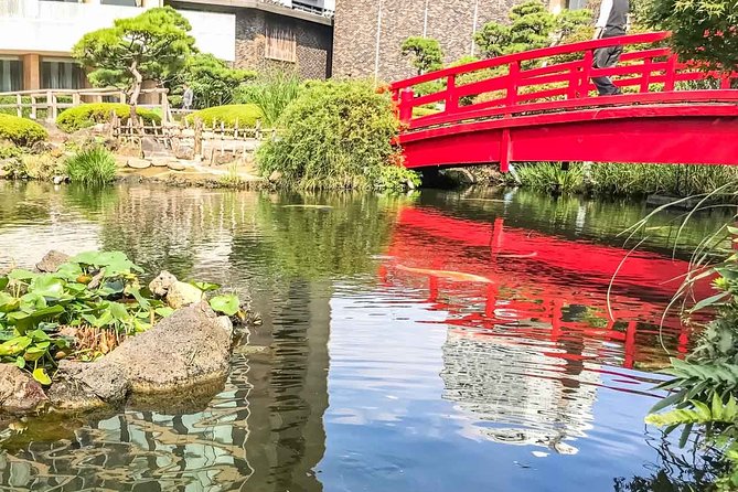 Japanese Garden & Western Architecture: Akasaka Exploration Tour - Tour Logistics and Pricing