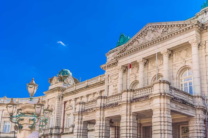 Japanese Garden & Western Architecture: Akasaka Exploration Tour - Meeting Point and Tour Accessibility