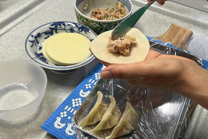 Japanese Home Cooking Class in Tokyo With a Local Expert - Exploring Traditional Japanese Cuisine