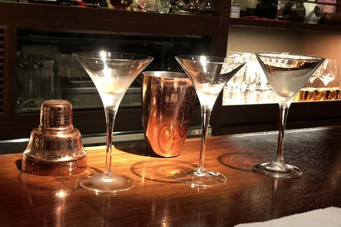 Japanese Whisky Tasting Experience at Local Bar in Tokyo - Highlighting the Unique Flavors