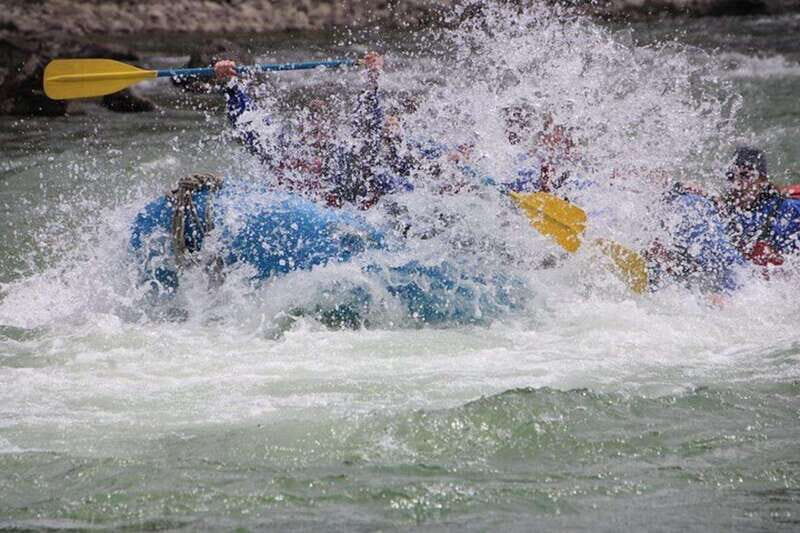 Jasper: Athabasca River Mile 5 Whitewater Rafting Tour - An overview of the experience