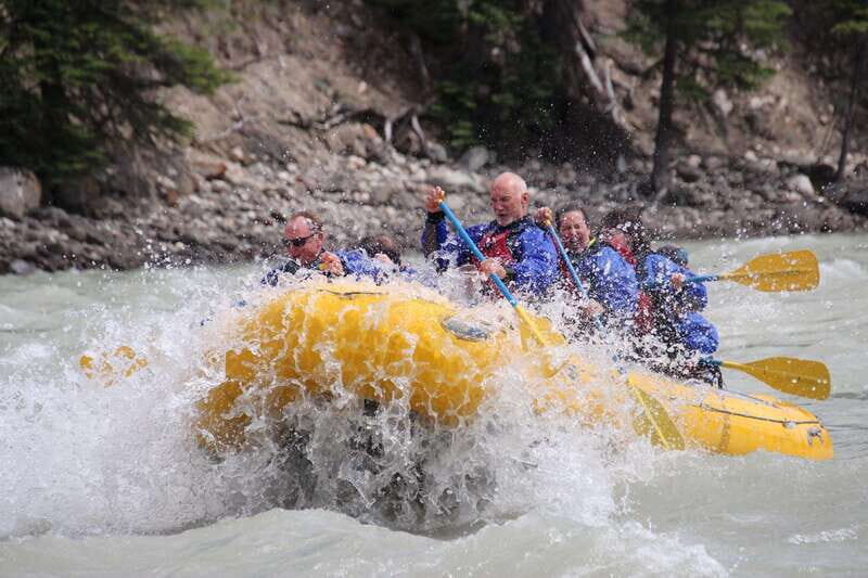 Jasper National Park: 2-Hour Whitewater Rafting - The Guides: The Heart of the Experience