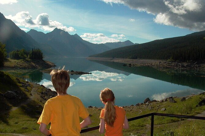 Jasper National Park Tour: Maligne Valley, Medicine Lake and Spirit Island - FAQ