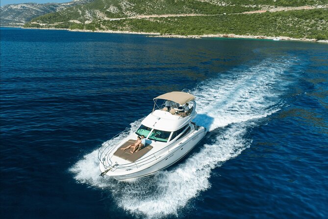 Jeanneau Prestige 42 Private Tours - Onboard Amenities and Meal Options