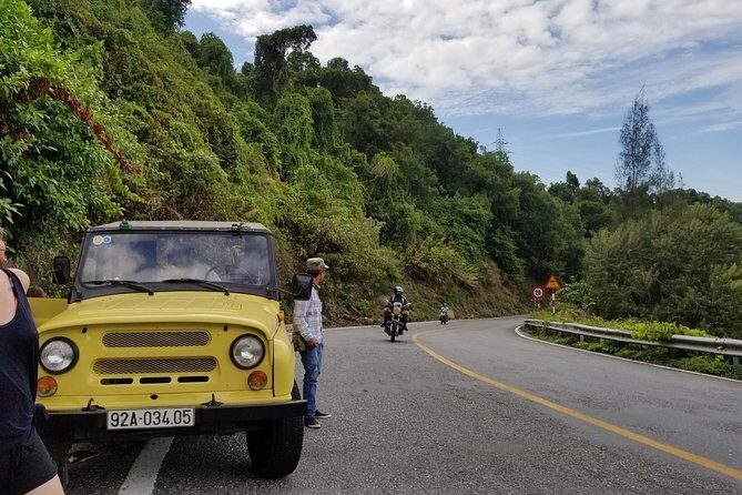 Jeep tour between Hue An Hoi An Via Hai Van Pass - Lang Co: Beachside Lunch and Seaside Strolls