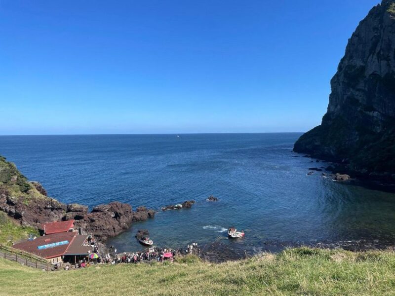 Jeju: East Tour with Sunrise Peak, Seongeup & Coastal Views - Who Should Consider This Tour?