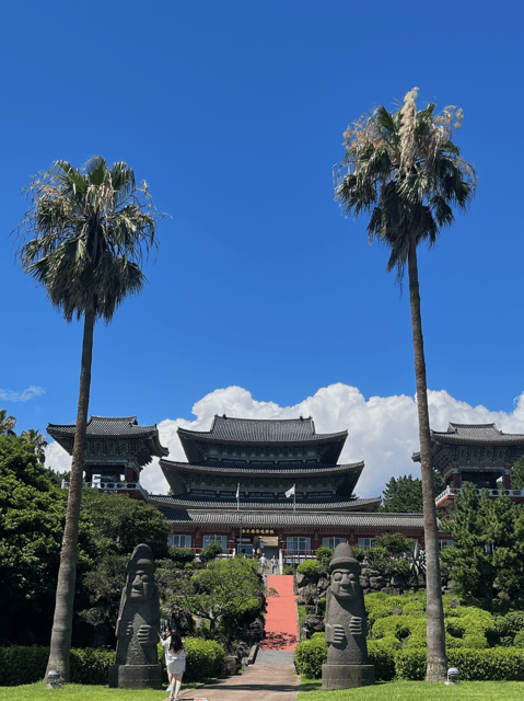 Jeju: Highlight Customized Private tour with Expert Guide - Deep Dive into the Itinerary