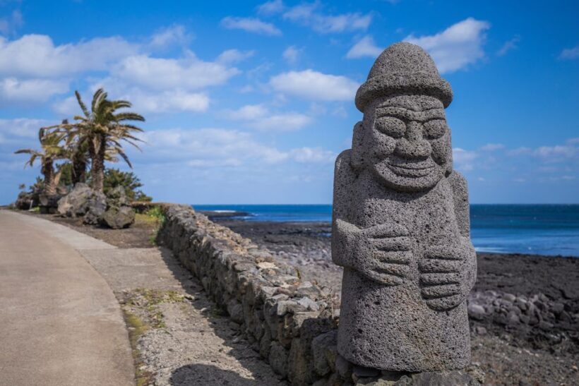 Jeju Island: Private Car Charter Tour - Exploring Jeju with a Private Guide: A Deep Dive