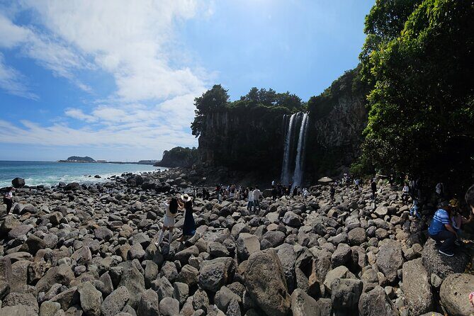 Jeju Mt. Hallasan hiking & Oreum Volcanic Cone Day TOUR - Key Points
