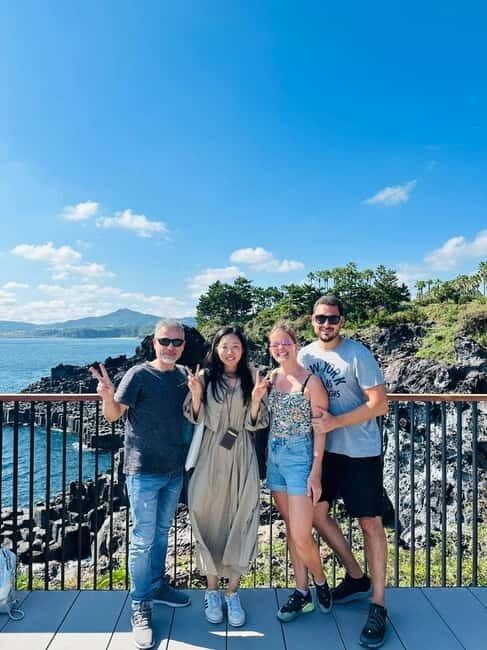 Jeju: Western and Southern Sightseeing Day Tour - Key Points