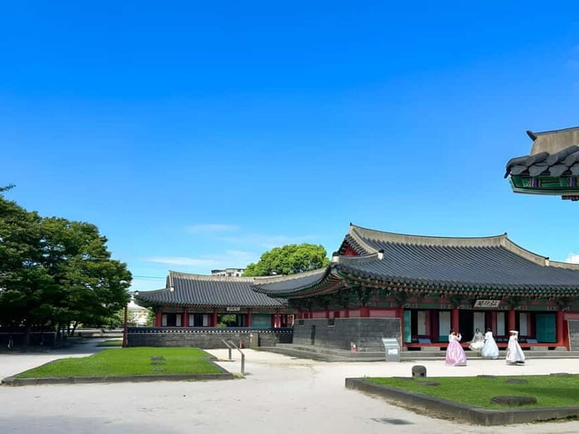 Jeju:K-Drama Spot When Life Gives You Tangerines Hotel pick - Key Points