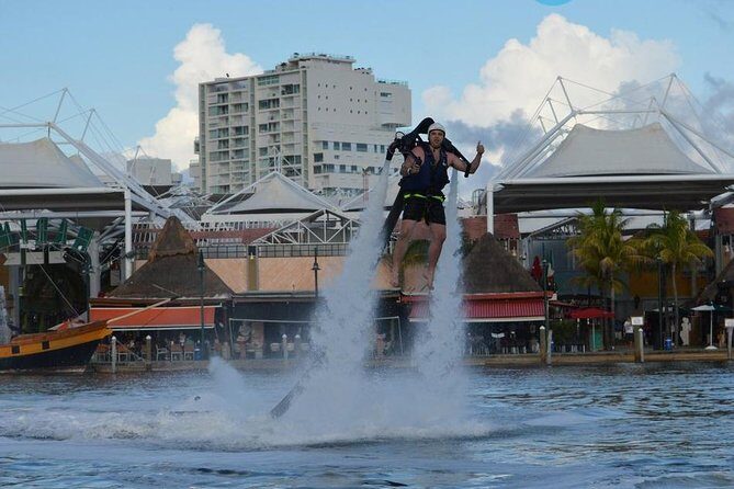 Jet Pack flight experience in Cancun. Challenge yourself to do it now. - Equipment and Safety
