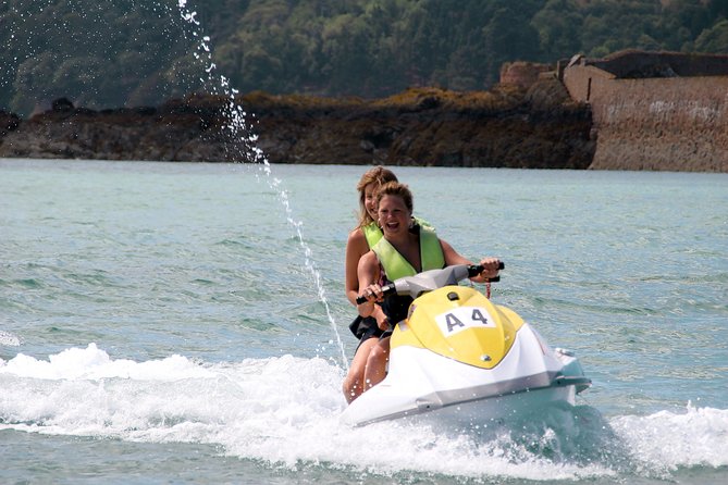 Jet Ski in Jersey With Tuition and On-Water Supervision - Health and Safety Information