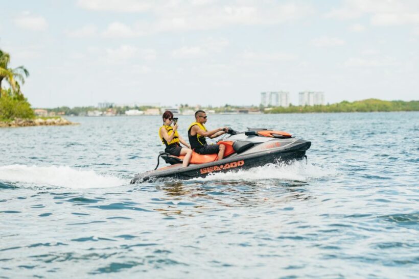 Jet Ski Miami : Experience the Ultimate Water Fun ! - An In-Depth Look at the Jet Ski Experience in Miami