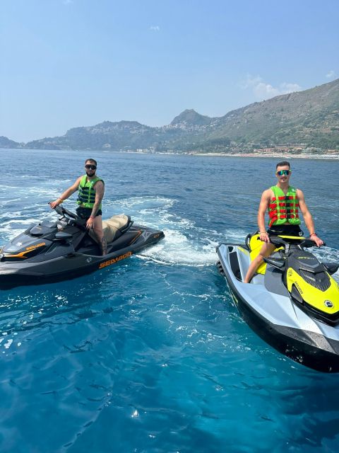 Jet Ski Rent in Taormina and Letojanni. Partner White Lotus - Amenities and Facilities