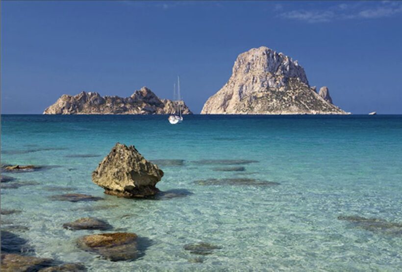 JET SKI TOUR ES VEDRA IBIZA FROM SANT ANTONI - Key Points