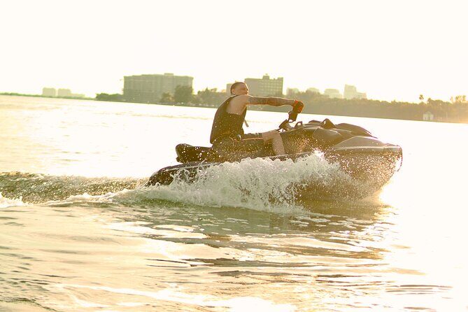 Jetski Ride While Exploring Miami Islands - An In-Depth Look at the Miami Jetski Experience