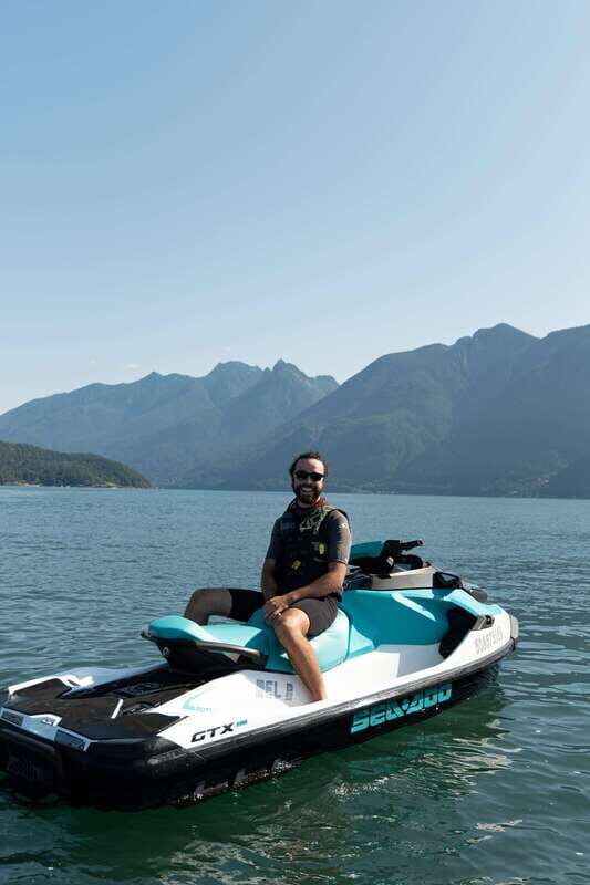 Jetski to Bowen Island, incl beer, wine, coffee or icecream - Why This Tour Works