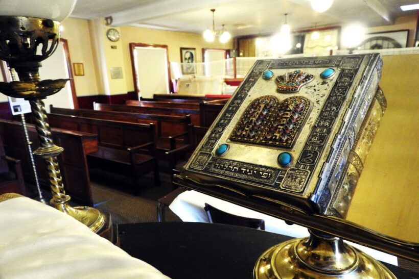 Jewish Dublin Private Walking Tour with Optional Transfers - A Closer Look at the Tour