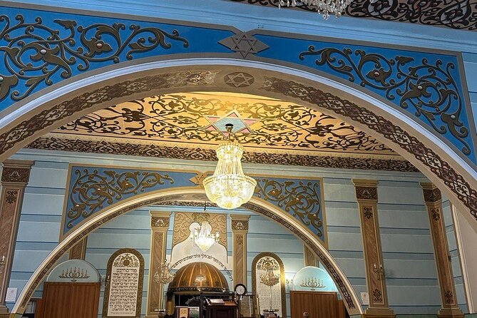 Jewish Heritage Walking Tour With Kosher Wine Tasting - Exploring Tbilisis Jewish Heritage