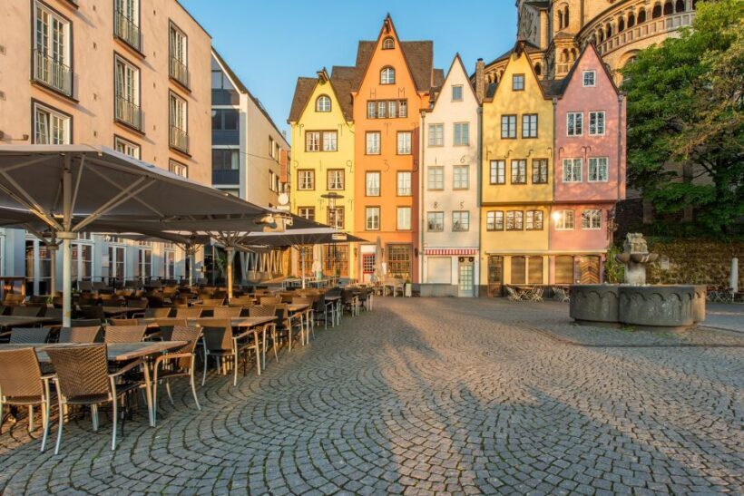 Jewish Quarter History Walking Tour in Colognes Old Town - Key Points