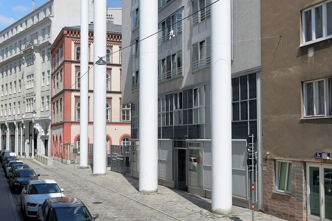 Jewish Vienna Walking Tour - Positive Guest Experiences and Feedback