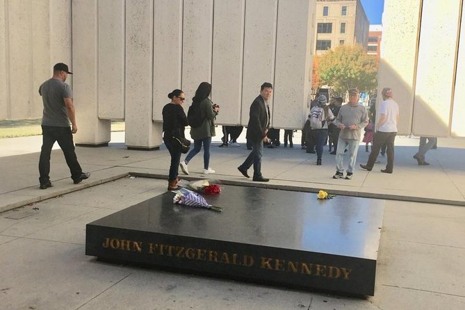 JFK Assassination and Museum Tour with Lee Harvey Oswald Rooming House - What to Expect During the Tour