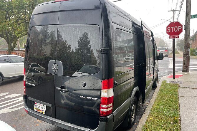 JFK/LGA/EWR to Manhattan Private Transfer - Up to 14 Pax - Key Points