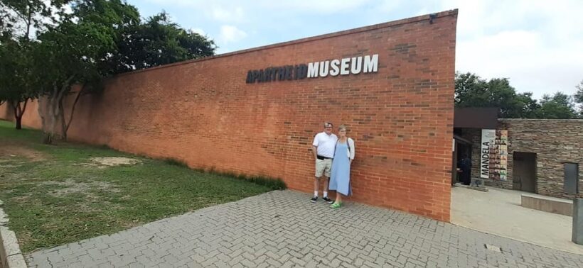 Johannesburg full-day tour (Soweto/joburg&Apartheid museum) - Key Points