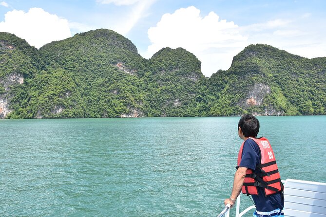 John Grays Private Hong by Starlight Tour with Sea Cave Kayaking - FAQ