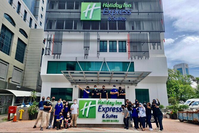 Johor Hotel to Kuala Lumpur Hotel (Door to Door) - Johor Hotel to Kuala Lumpur Hotel (Door to Door): A Practical Guide for Travelers