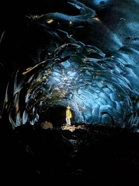 Jökulsárlón: Blue Ice Cave Tour and Glacier Walk - Practical Tips for a Great Experience