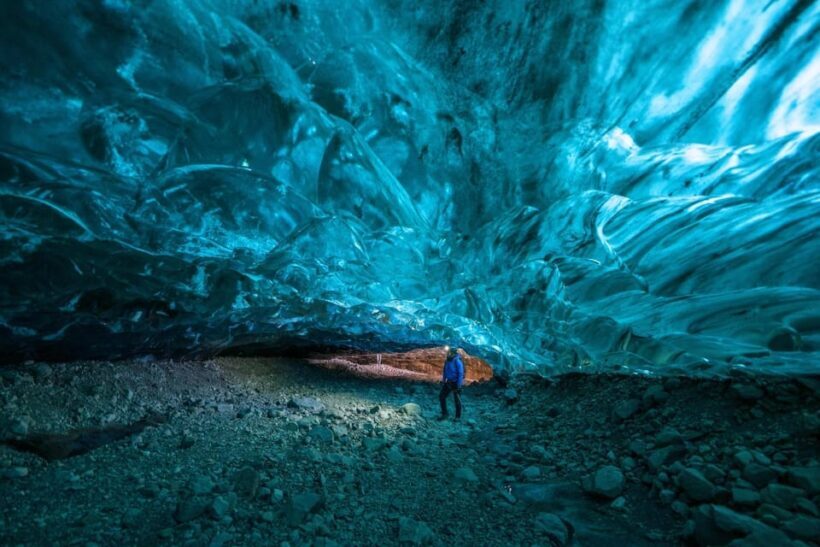 Jökulsárlón: The Original Ice Cave Tour on Vatnajökull - Inside the Ice Cave: Nature’s Blue Masterpiece
